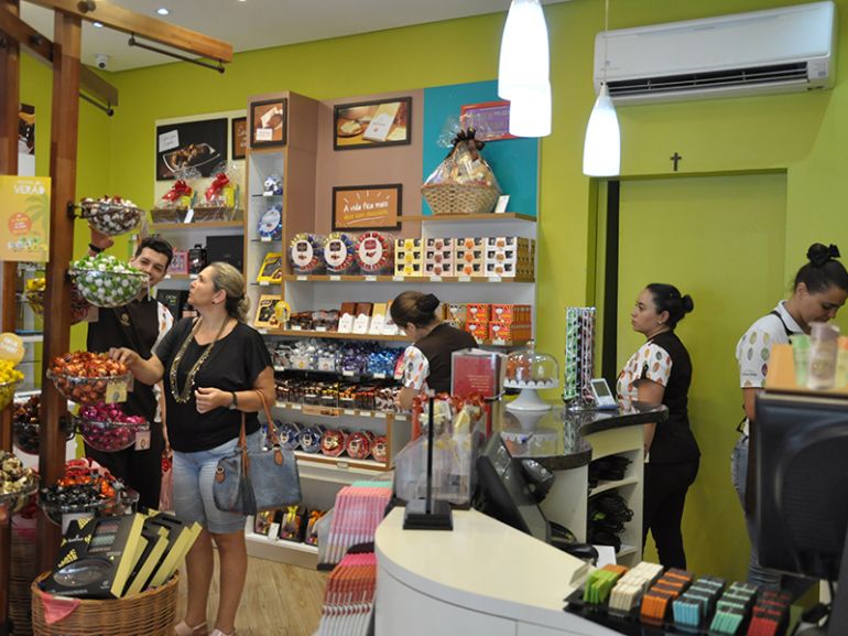 Chocolaterias ampliam quadro de funcionários para Páscoa | O Imparcial