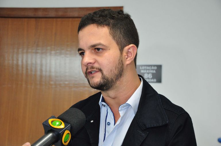 Prefeito tira licença e vice toma posse em Álvares Machado | O Imparcial