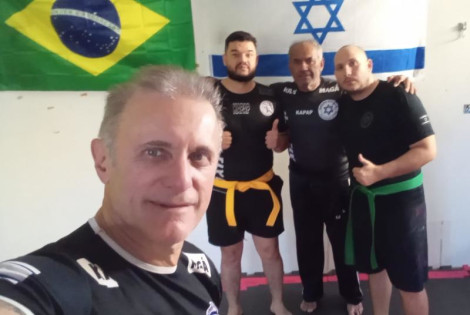 Ex-prefeito treina arte marcial israelense | O Imparcial